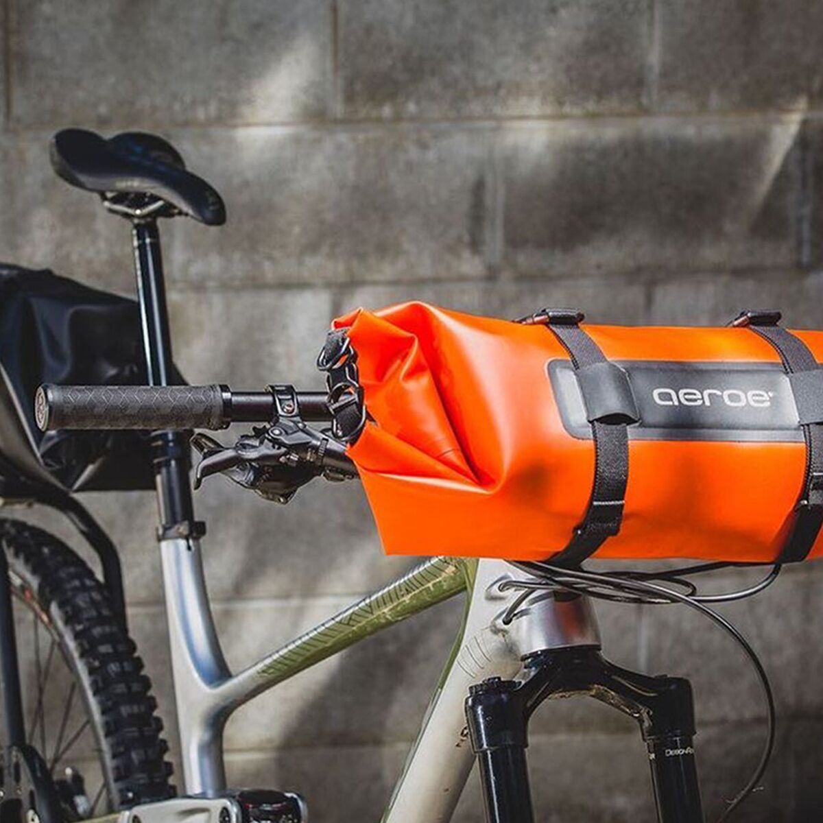 Aeroe Handlebar/Front Fork Spider Cradle - Accessories