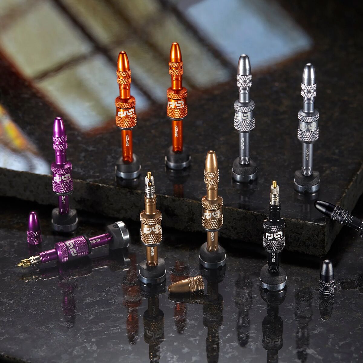 e*thirteen components Quick Fill Plasma Tubeless Valves - Components