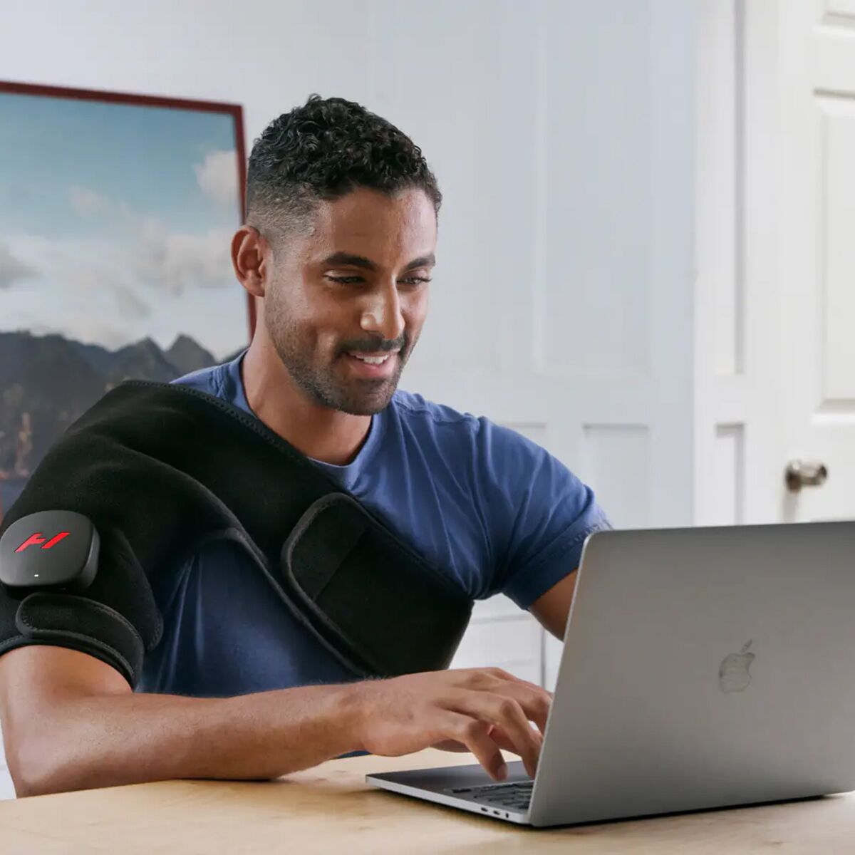 Hyperice Venom 2 Shoulder Wrap - Accessories