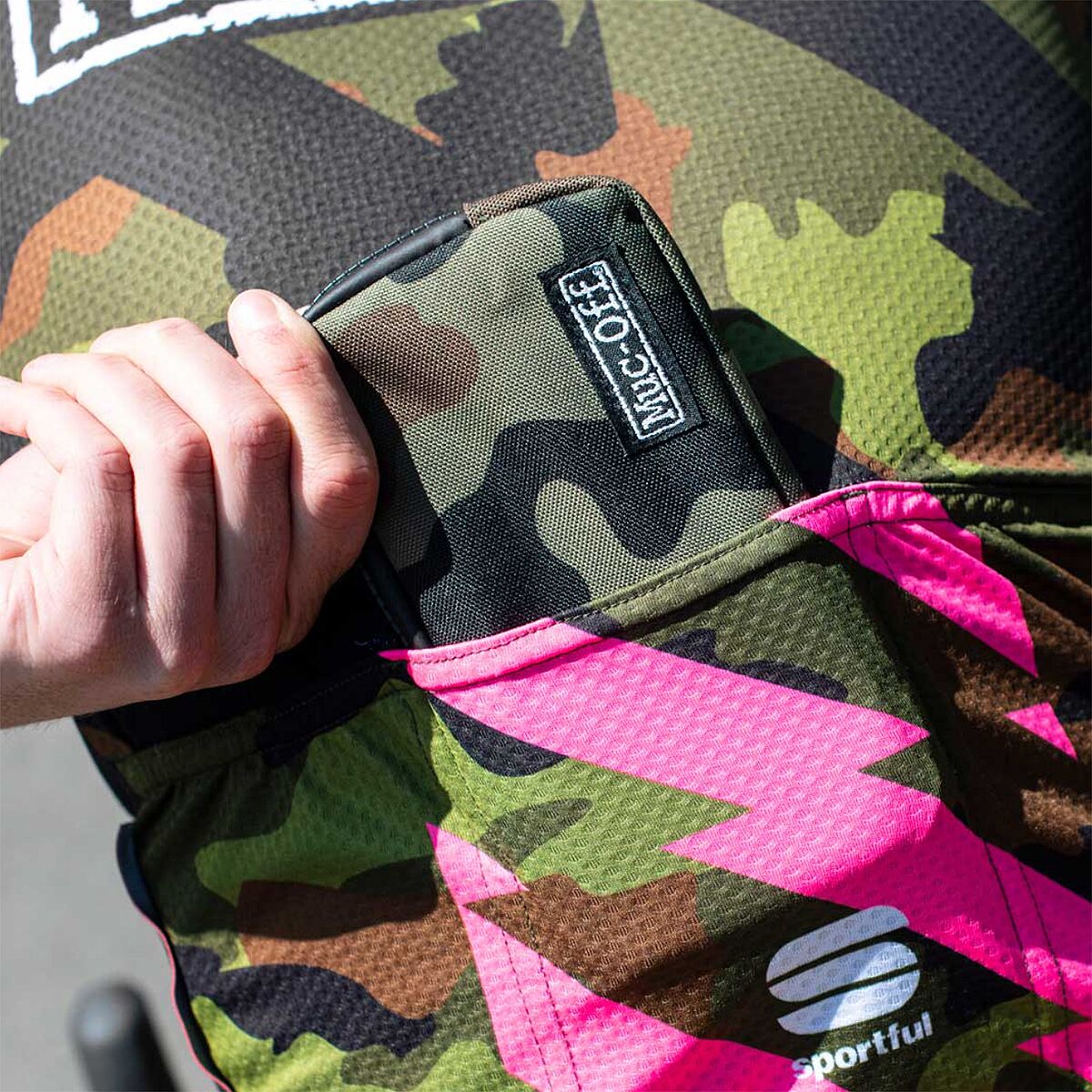 Muc-Off Essentials Case - Accessories