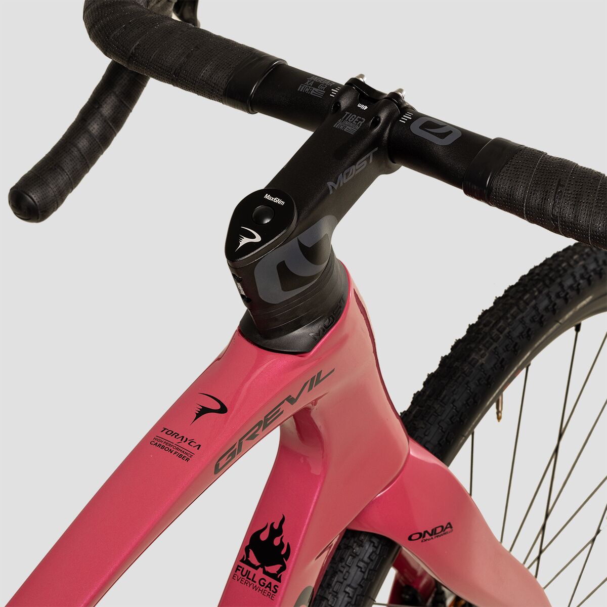 Pinarello Grevil F7 GRX 820 Gravel Bike - Bikes