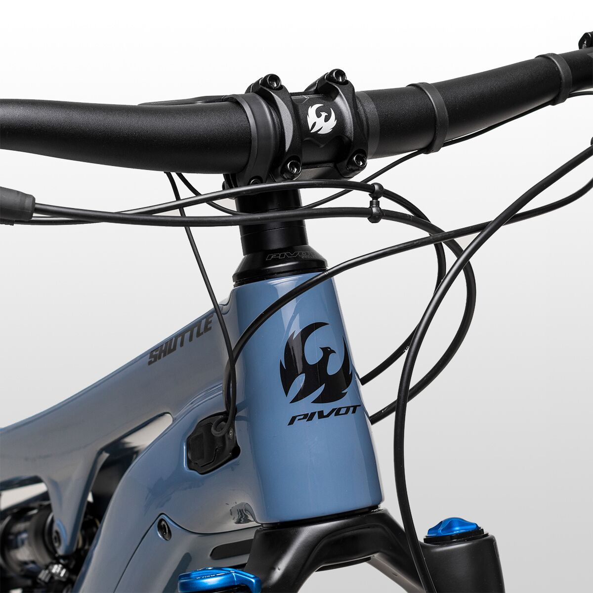 Pivot Shuttle AM Ride SLX/XT E-Bike - Bikes
