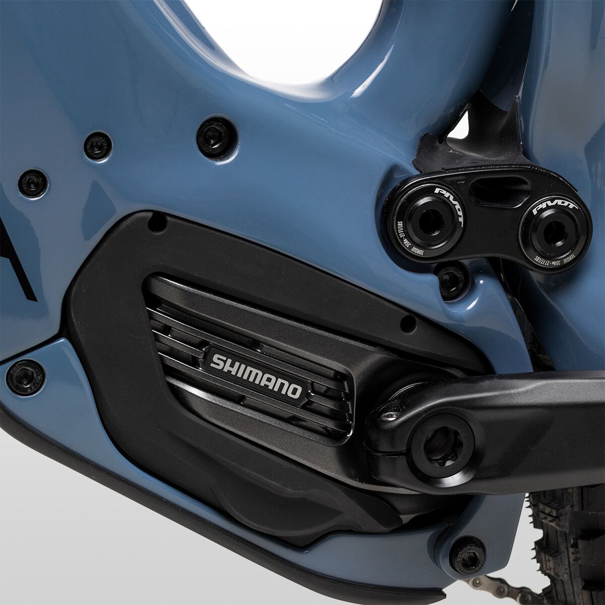 Pivot Shuttle AM Ride SLX/XT E-Bike - Bikes