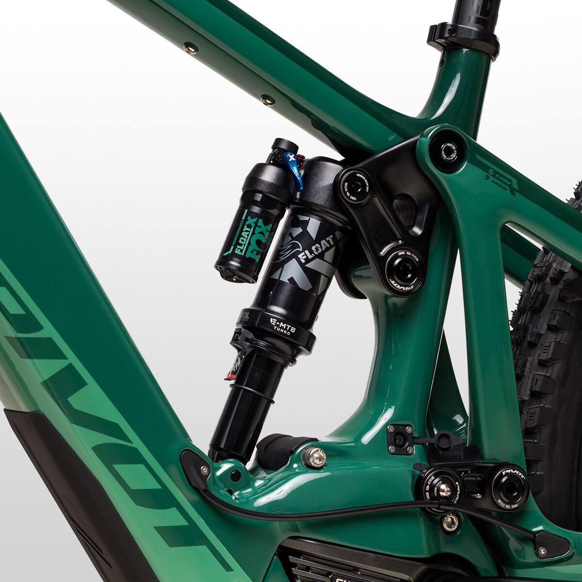 Pivot Shuttle LT Ride SLX/XT E-Bike - Bikes