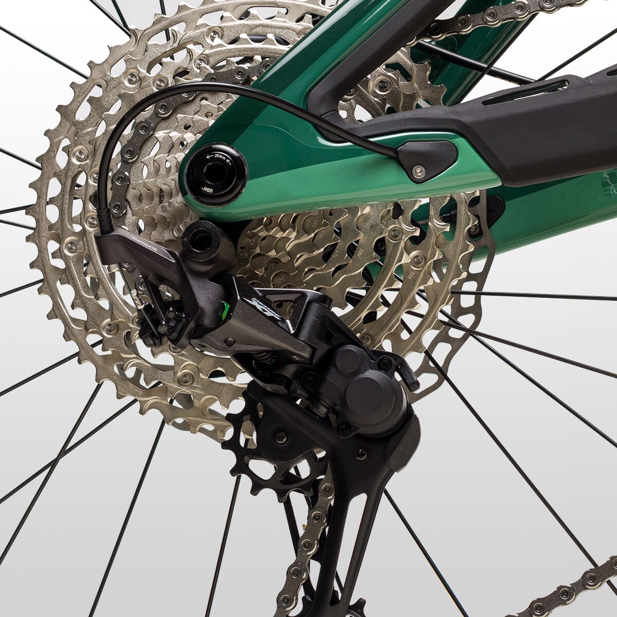 Pivot Shuttle LT Ride SLX/XT E-Bike - Bikes