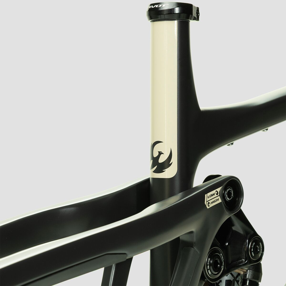 Pivot Switchblade V6 Carbon Frame - Bikes