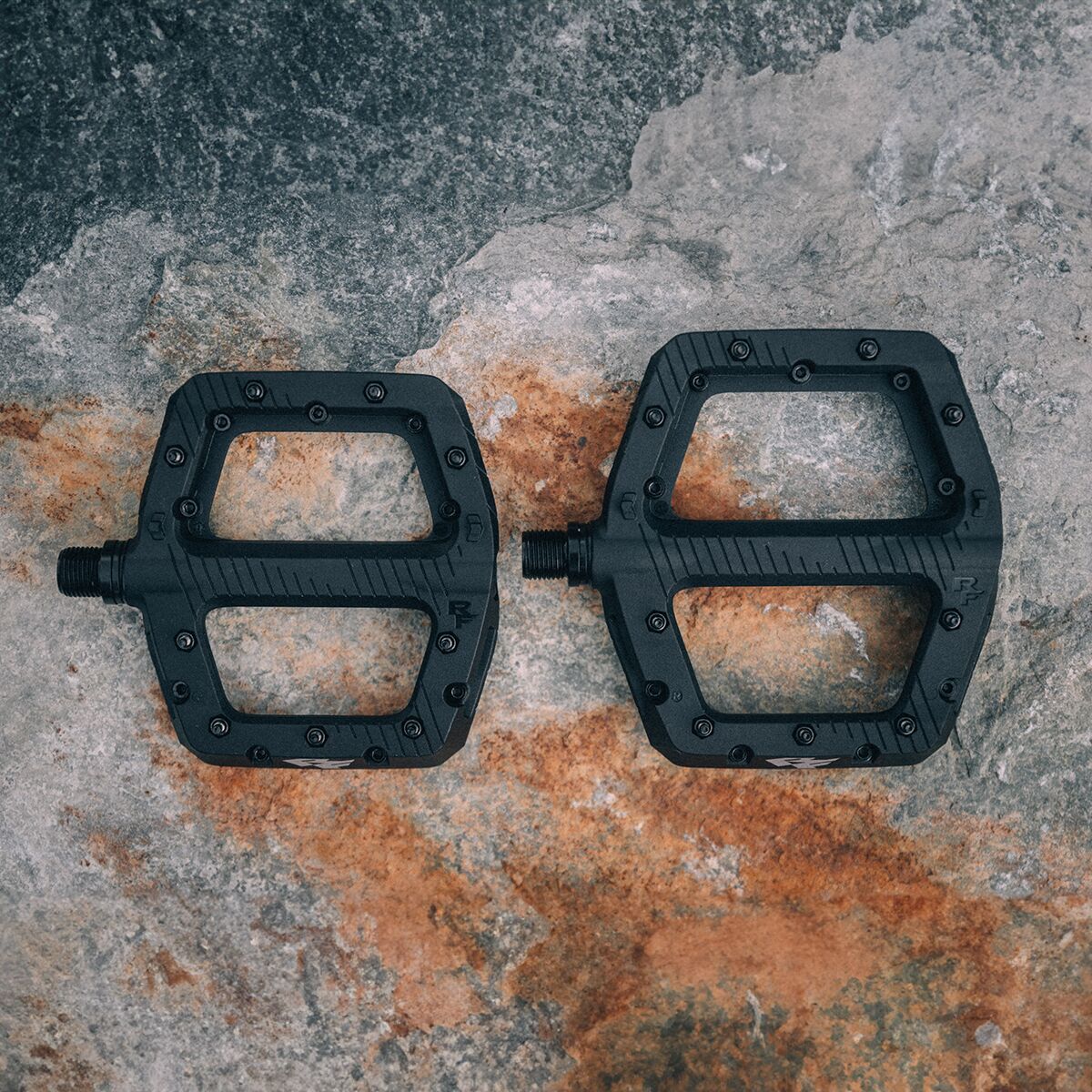 Race Face Large Chester Pedals - Components