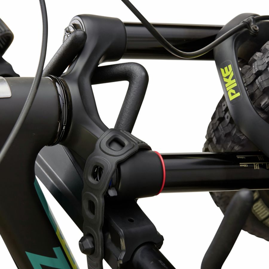 Yakima HangOver 6 Hitch Bike Rack | Competitive Cyclist